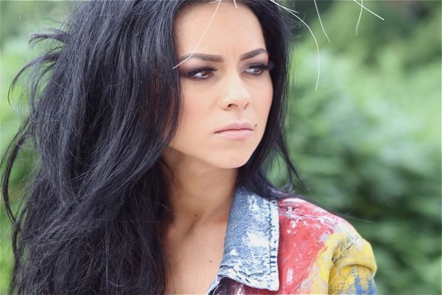 Inna's New Photos (136/311) - Free2Music
