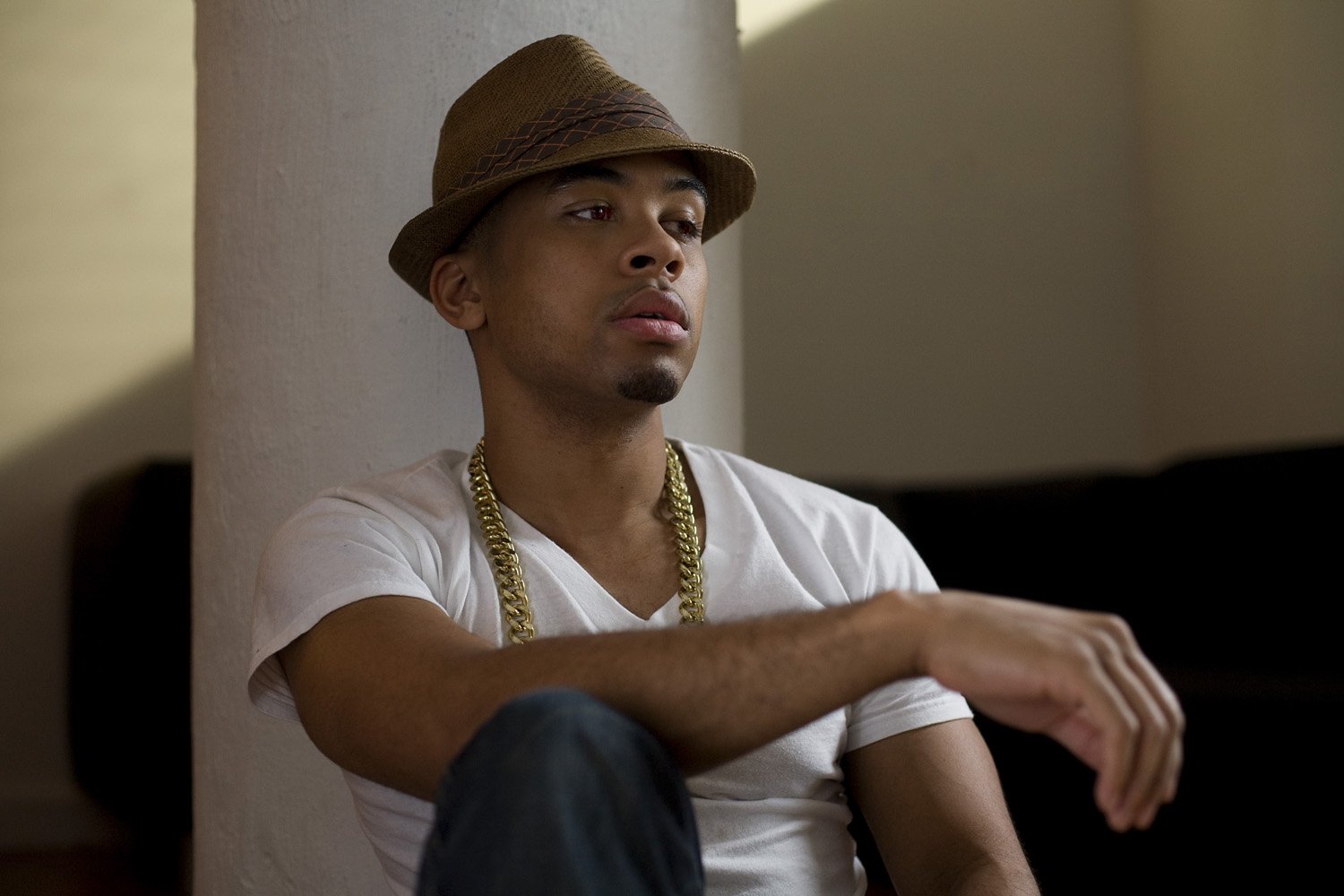 Casely's New Photos (22/24) - Free2Music