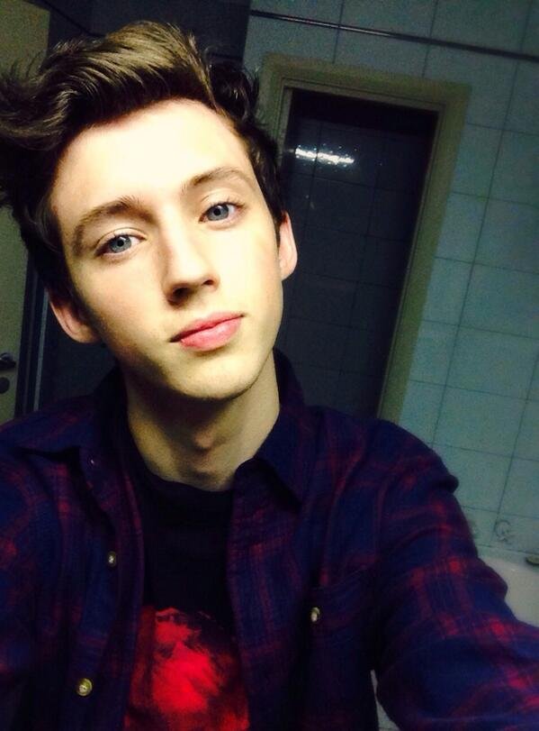 Troye Sivan's Popular Albums - Free2Music